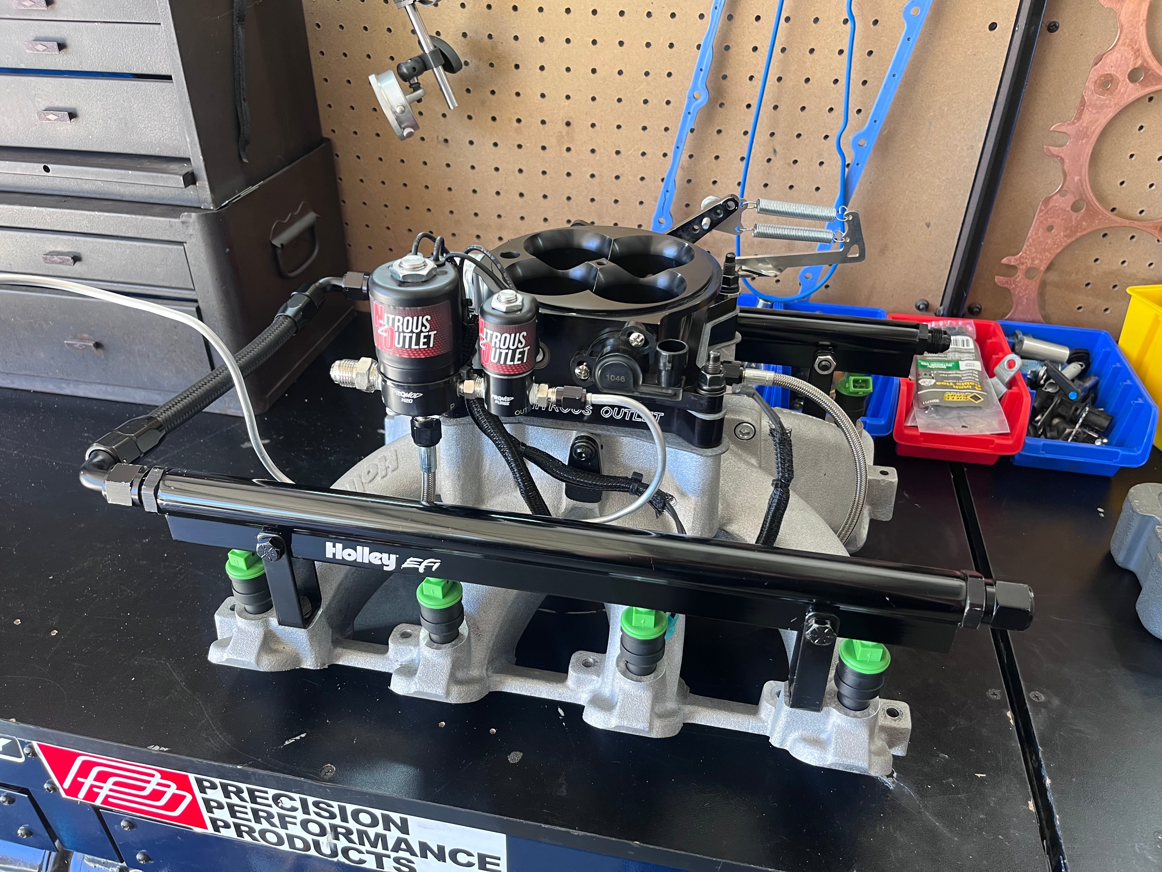 LS Holley Split Single Plane Intake Manifold EFI Nitrous Setup ...